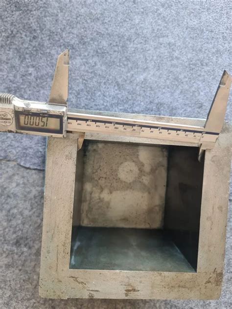 Ctm 2000 Kn Digital Operated For Concrete Cube Testing Machine Capacity 1000 2000kn At