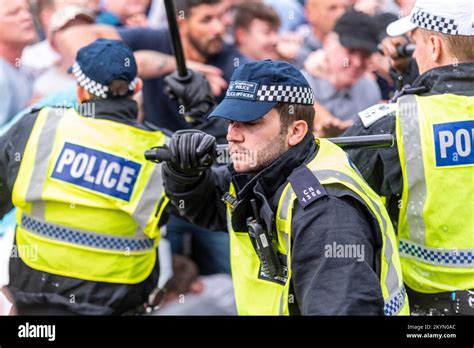 Anhänger Von Tommy Robinson Wie Die Edl Protestierten In London Und