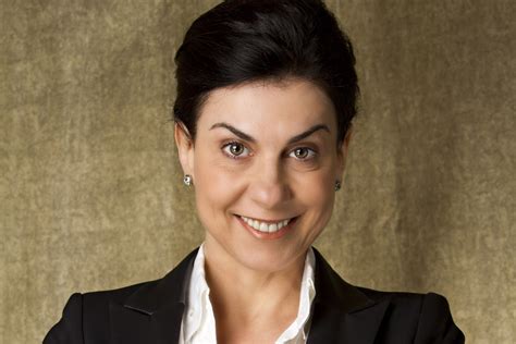 Carinha De Anjo Angela Dippe Comemora Aniversário Neste Sábado 10