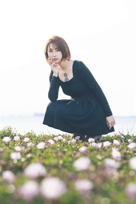 添田詩織🇯🇵 On Twitter Yononakasakevi ただの30代半ばの女性議員が地元のprしてるだけの写真にそこまで偏っ