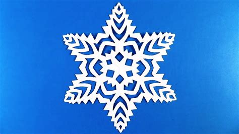 How To Make A Snowflake Out Of Paper Make Snowflakes Out Of Paper
