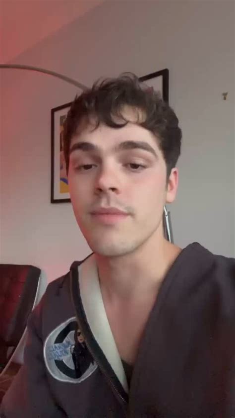 Aj Mitchell Singer