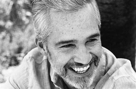 후안 파블로 메디나 Juan Pablo Medina 는 보철물로 처음으로 포즈를 취했습니다 Infobae