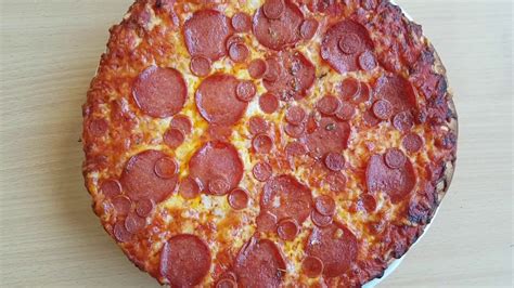 Dr Oetker Rustica Double Pepperoni Cheddar And Mozzarella Pizza Youtube