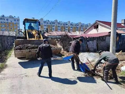 呼中镇市政建设服务中心开展垃圾清理大作战活动 澎湃号政务 澎湃新闻 The Paper