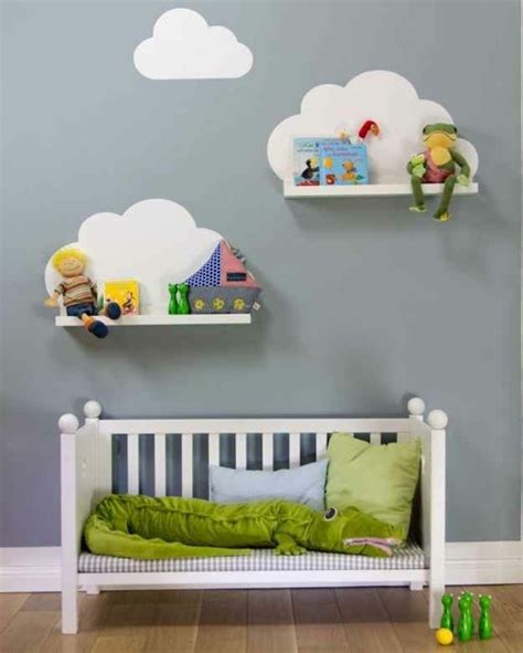 Comment décorer le mur avec une belle étagère murale