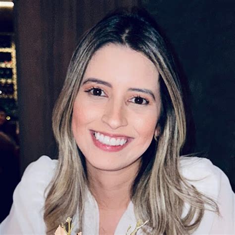 Larissa Falcão Dev Youtube