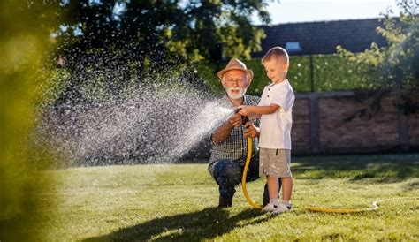 Clarifying The Accusative Case In German With Examples And Charts Rosetta Stone