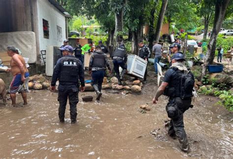 Huracán Beryl Deja Al Menos 6 Muertos Destrucción Y Alarmante