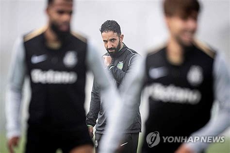 맨유 텐 하흐 뒤통수 준비했었나아모림 이미 개인 합의→이적료 149억 지불 남았다