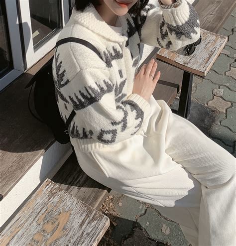 미니모어 [울 도톰 아방핏] 투웨이 눈꽃 노르딕 코위찬 니트 가디건 집업