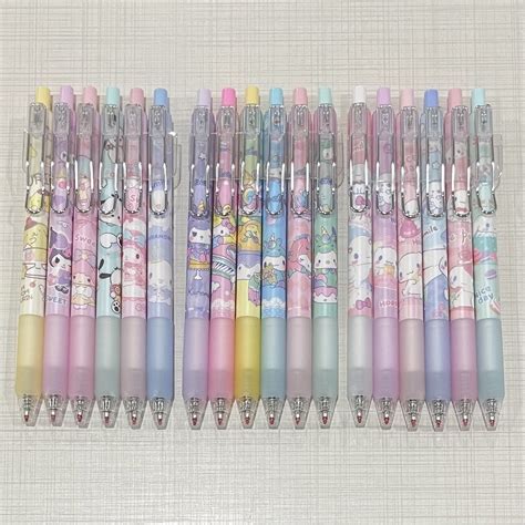 ปากกาเจล ลายการ์ตูน หมึกสีดำ 0 5 มม ด้ามสีมุก ที่เสียบสีเงิน