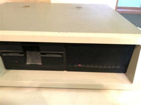 Ibm 5160 Personal Computer Xt For Parts Or Repair With Original Box