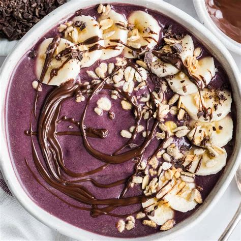 5 Minute Nutella Acai Bowl Chocolate Acai Bowl Vegan The Fruity Jem
