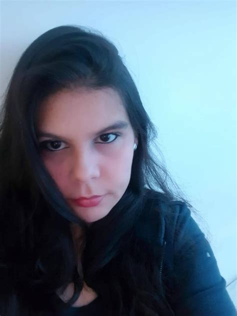 Couple Amateur Cherch Couples Femmes Et Jeunes Hommes Bi Petite Annonce Attichy