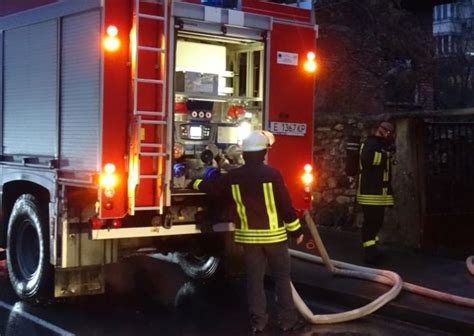 Четирима са задържани за пожар в държавна сграда в Бургас Информационна агенция ПИК