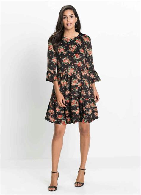 Vestido Floral Em Camadas Preto Bonprix