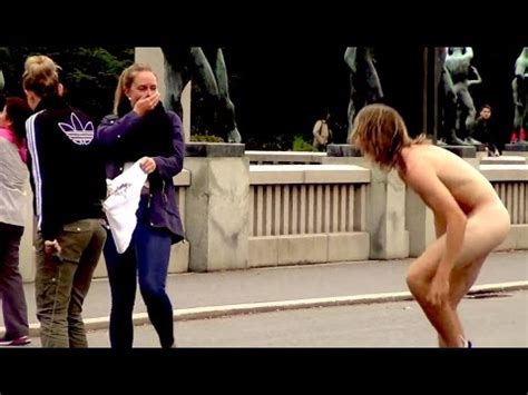 Naked Guy Picking Up Girls Pickup Artist Know Your Meme