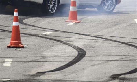 Esp：什么是电子稳定控制系统？它如何保障您的驾驶安全？