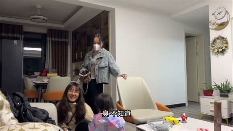 中国小伙带越南小姨子到长沙了，带她们在长沙吃湘菜直呼太辣了 Youtube