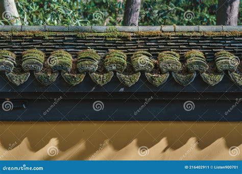 Ancient Chinese Wall With Classical Roof Tile Of An Old Temple Stock Image Image Of Building