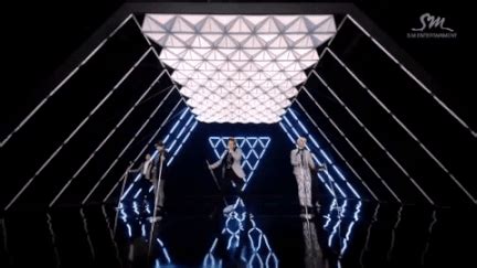 Fluorescent Idols SHINee Dream Girl Fluorescent Light Porn