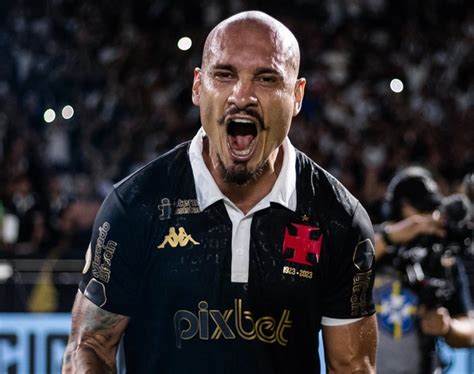 Reação Maicon detalha lance do gol seu primeiro pelo Vasco R7 Descubra o mundo das apostas