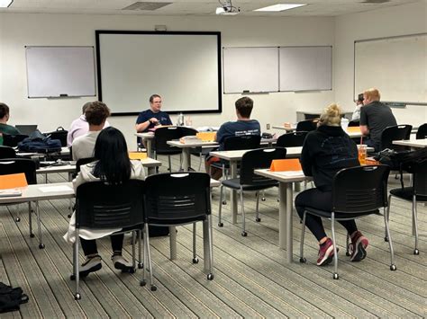 Accelerated Emt Program Students Code One Cpr Training