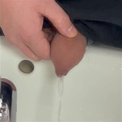 Peeing In A Sink Video 2
