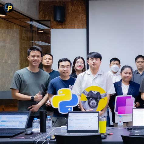 Ultimate Python 🤍 ประมวลภาพบรรยากาศความประทับใจ