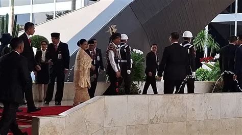 Filosofi Baju Adat Tanimbar Yang Dipakai Jokowi Ke Sidang Tahunan MPR