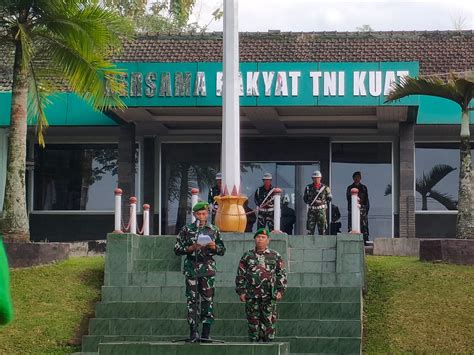Pimpin Upacara Bendera 17 An Kasdim Bacakan Amanat Panglima TNI