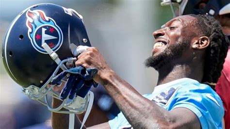 Deandre Hopkins Plans To ‘outdo New Tennessee Titans Teammate Calvin