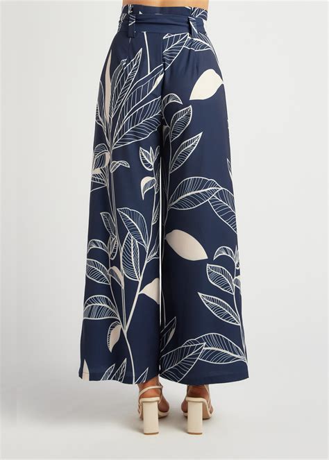 Court And Spark Boutique
