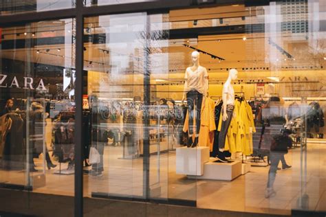 WARSAW, POLAND - JUN 2020: Zara Store Editorial Photography - Image of ...