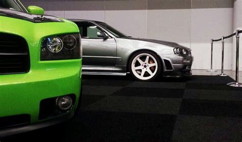 Dodge Charger Vs Nissan Skyline Gtr R34 V Spec