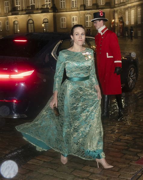 Hvorfor Deltager Barbara Bertelsen I Statsrådsmiddagen Her Er