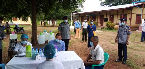 ၂ဝ၂ဝပြည့်နှစ် ပါတီစုံဒီမိုကရေစီ အထွေထွေရွေးကောက်ပွဲအတွက် လင်းခေးမြို့နယ် မဲရုံလုံခြုံရေး အထူးရဲ