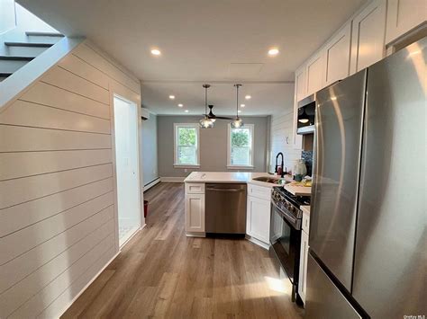 213 E Front St A Greenport NY 11944 Zillow