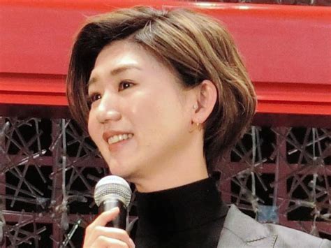 「不自然じゃないのが凄い」“プリンセスメグ”栗原恵さんのjk制服姿に驚嘆の声「めちゃくちゃ違和感ない」スポーツデイリースポーツ Online