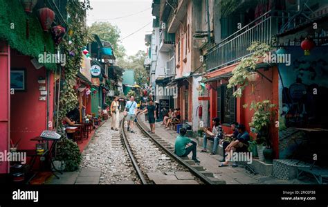 Vietnam Hanoi Train Street Hanoi Unique Doorste Tourist Attraction