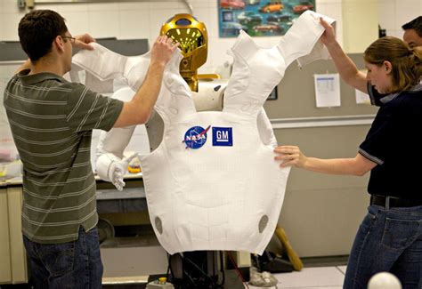El Primer Robot Astronauta Partirá Al Espacio Infobae