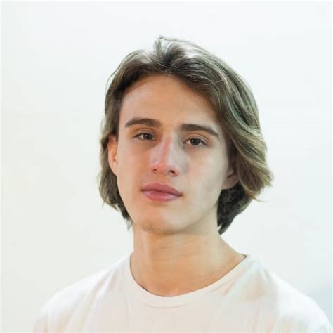 𝚂 𝙰 𝙽 𝚃 𝙸 𝙰 𝙶 𝙾 Santiagovicentini • Threads Say More