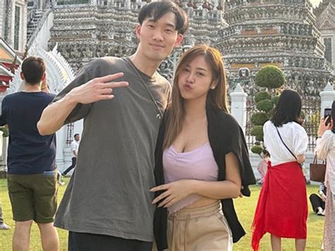 ความคิดเห็น เซอร์ไพรส์ น้ำตาล ณัชชา ลูกสาว ตั๊ก มยุรา เปิดตัวแฟนใหม่