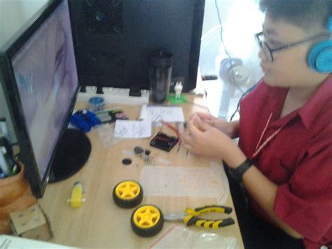 โปรเจค รถบังคับ Arduino กับ แอพแอนดรอยด์ โรบอทสยาม อุปกรณ์หุ่นยนต์