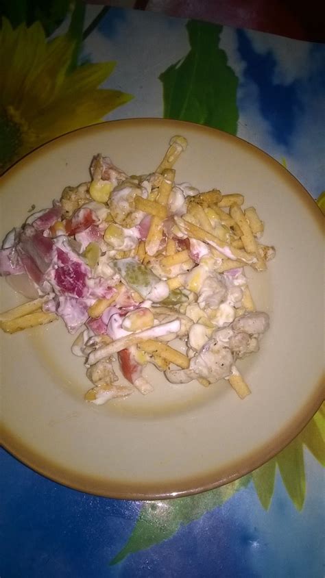 Sałatka z chipsami stix i kurczakiem przepis PrzyslijPrzepis pl