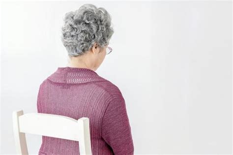 父は祖母のせいで幼少時に片耳が聞こえなくなったのに祖母から苛められ嫌われていた。そんなクズ祖母には『それ相応の報い』が待っていた キスログ