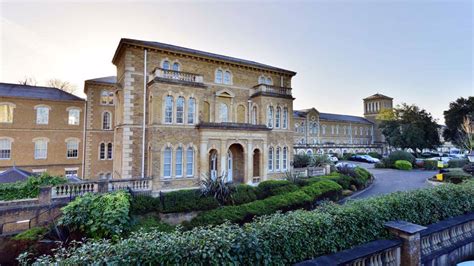 For Sale Princess Park Manor Royal Drive N11 Princess Park Estates