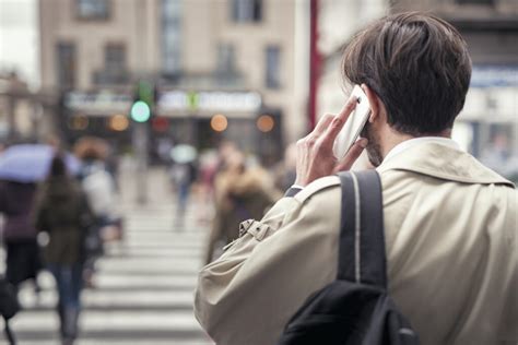 É verdade que na lei estão previstas multas para ciclistas e pedestres
