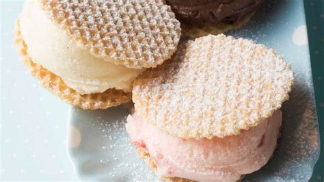 Cook Italys Favorite Cookie With A Pizzelle Maker Homeperch